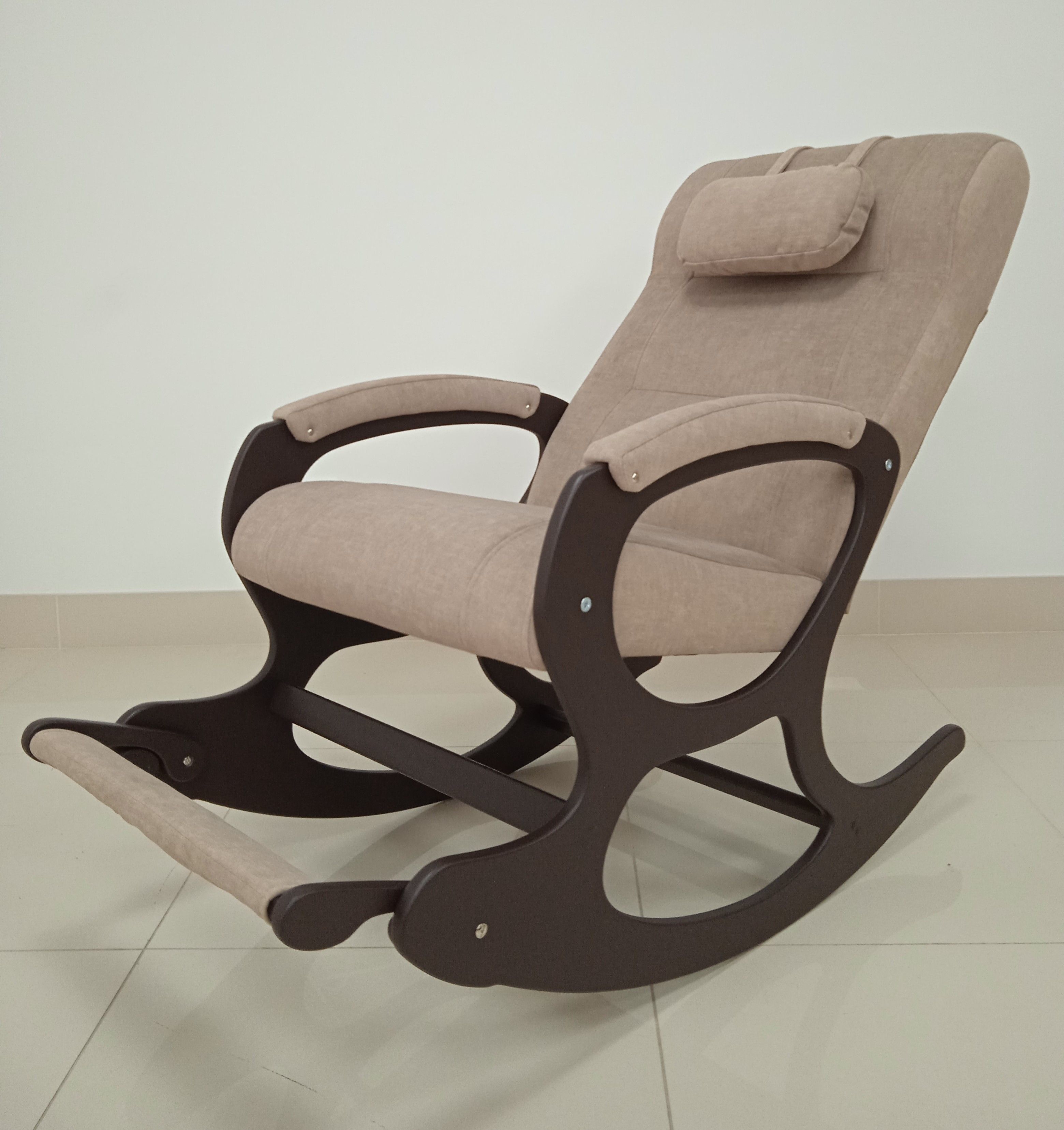 Кресло-качалка с подножкой ЗАКАЧАЕШЬСЯ Велюр MOIRE 04 R026